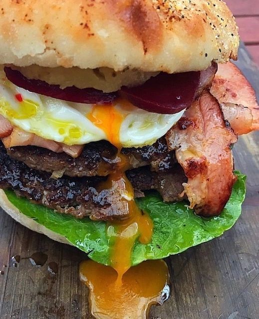 Burger-licious! What makes the perfect burger? - Come Grill With Me